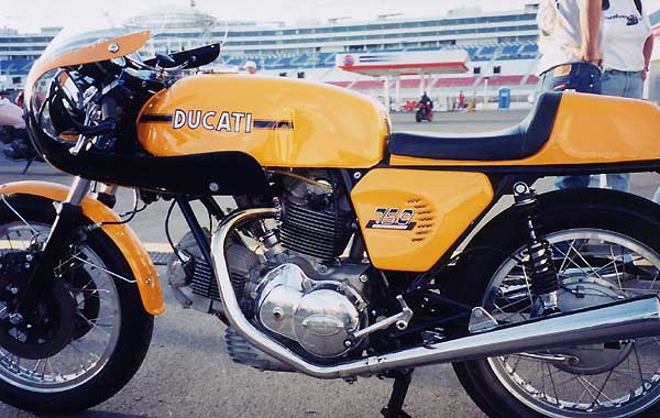 Rodger Harrison - 750 Sport & 900 ss